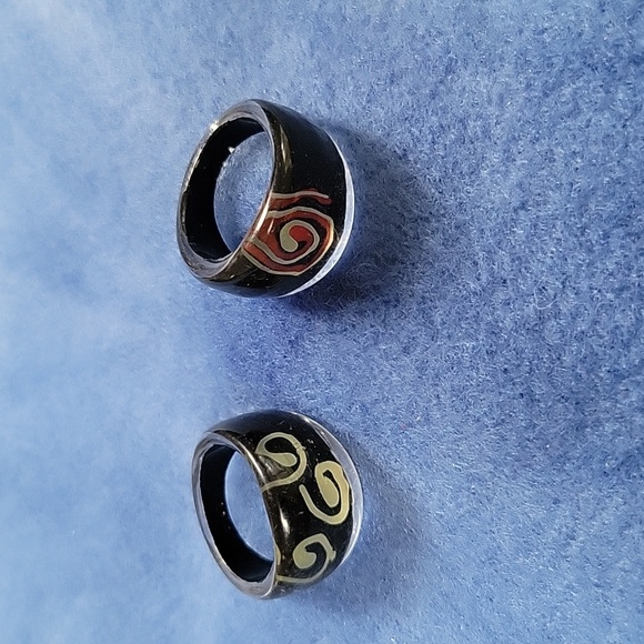 Jewelry | Rings Mod 8s Look Resin Swirl Black Lot Of 2 | Poshmark